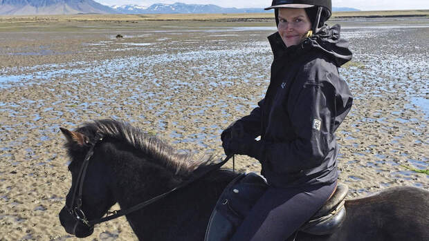 Heilkraft der Tiere: Anne Hansen im Interview | cavallo.de